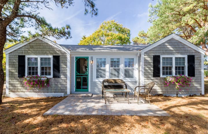 Sea Star Cottage - Truro, MA