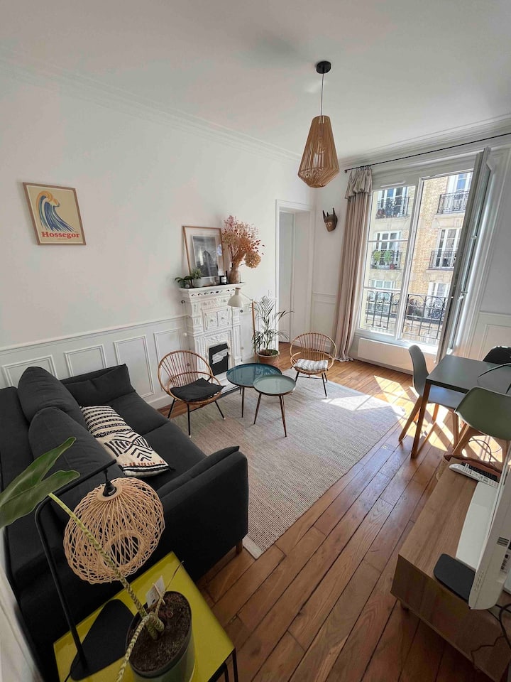 Paris: Superbe Appartement Parisien Refait à Neuf - Paris