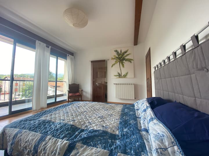 Chambre Lumineuse Avec Salle De Bain Privée - Lannemezan