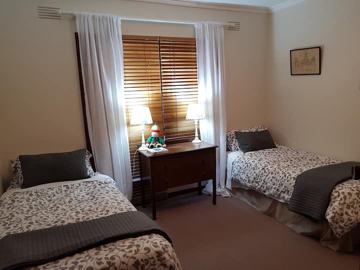 Dunchurch Corner Twin Share Room - Cowes