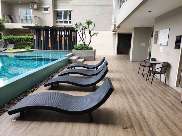Wow 1bd Pool View Fast Wifi  Bts Subway Washchine - Bangkok