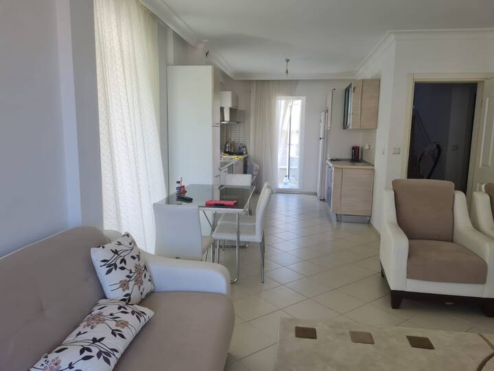 Havuzlu Sitede Huzurlu Bir Tatil - İçmeler
