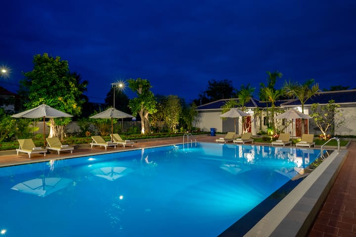 Bungalow 1955 - 2br Luxury Holiday Home - Cambodia