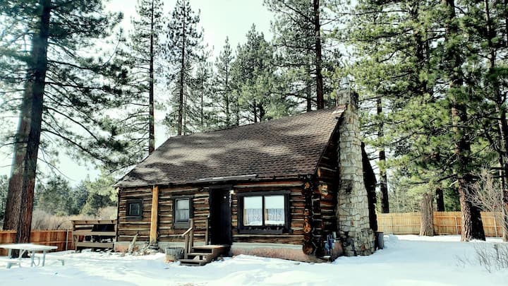 "Jon's Place" Pioneer Log Cabin - Dog Friendly - サウス・レイク・タホ, CA