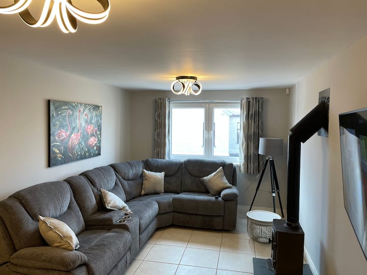 5 Min Walk To Portstewart Promenade, 2 Bedrooms - Castlerock