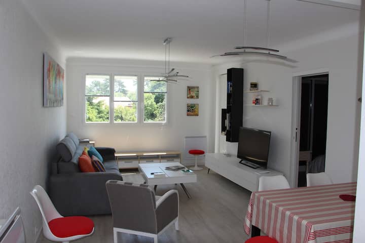 Appartement Calme En Parfait éTat Avec Terrasse - Biarritz