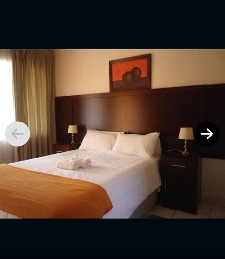 Tirhani Lodge And Guesthouse - Polokwane