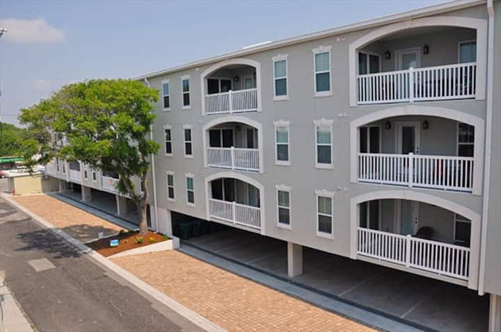 #303 Pelicans Landing, Near Ocean Pier, Pool - Tybee Island, GA
