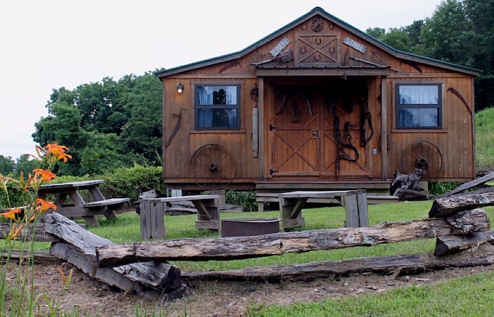 Meadow View Cabin At Crystal Creek Ranch-farm Fun - Eminence, MO