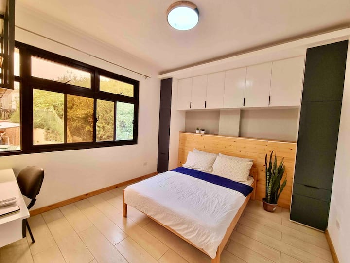 Scandi-themed 2-bedroom Apartment With Loft - バギオ