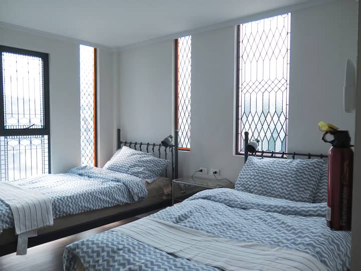 2 Beds With Private Bathroom Near Subway Klongtoei - Bangkok