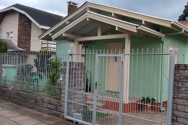 Casa Da Nona No Centro De Canela Rs - Canela