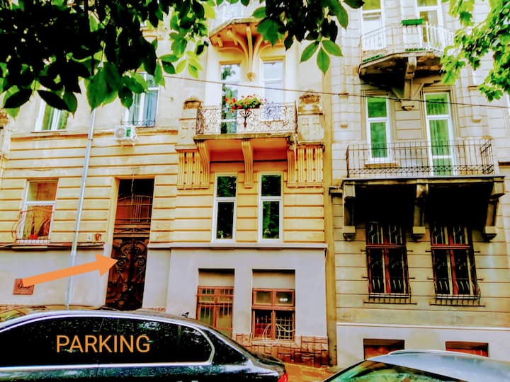 2bedroom Family Apartment With Balcony And Parking - Lviv