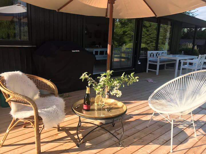 Hyggeligt æLdre Sommerhus Nær Strand - Denmark