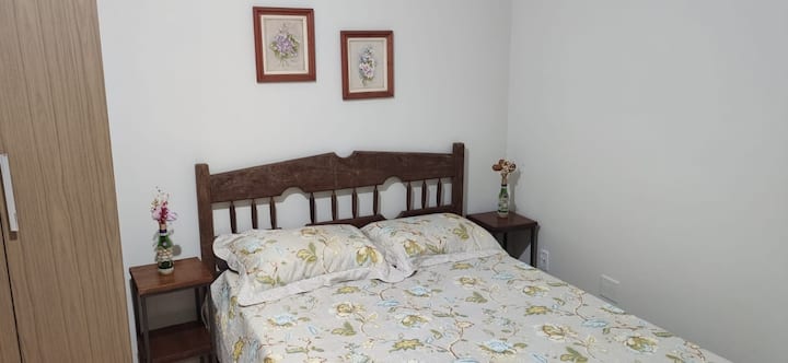 Apartamento 2 Quartos Com Suíte Pertinho Da Praia. - Guarapari