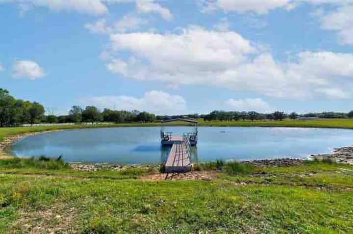 Lake Weatherford Cabins | Cabins and More | Airbnb