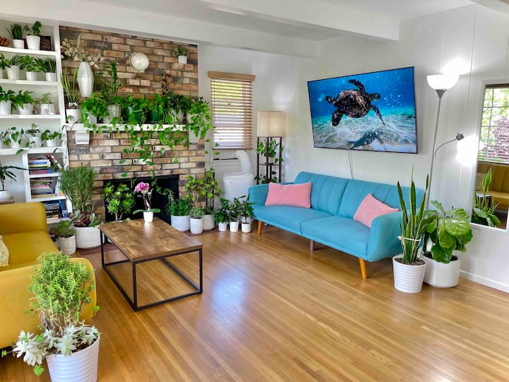 Green House Near The Beach - Inglewood, CA