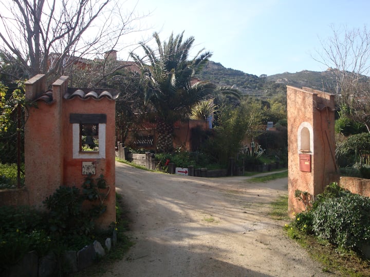 A Tuntia Studio Dans Propriété Privée - Calvi