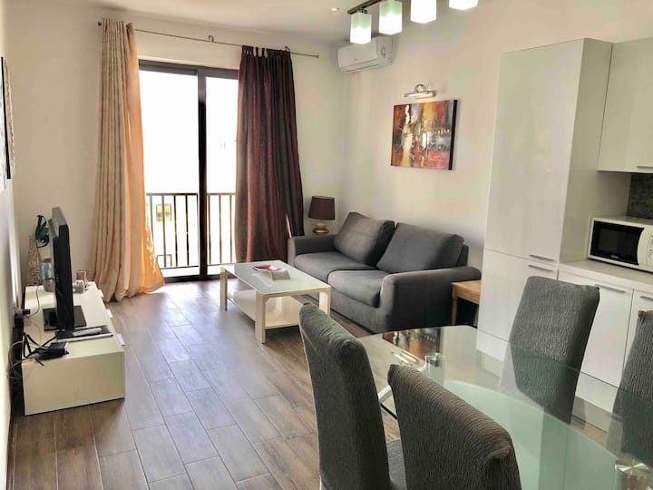 Best Location 4th Floor With Balcony - Malte