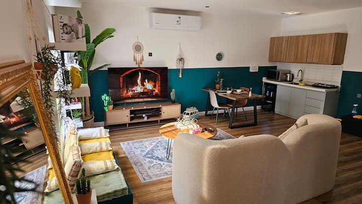 Nsma | Retro | 2br - Riad