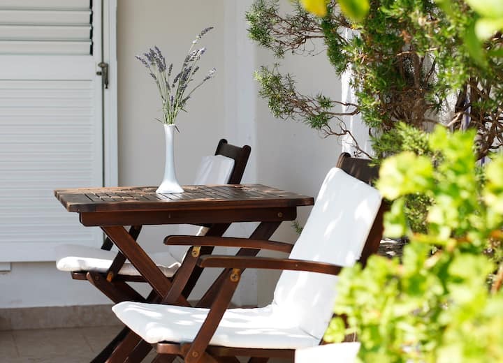 Charming App With Terrace 2, Sea View, Island Hvar - Jelsa