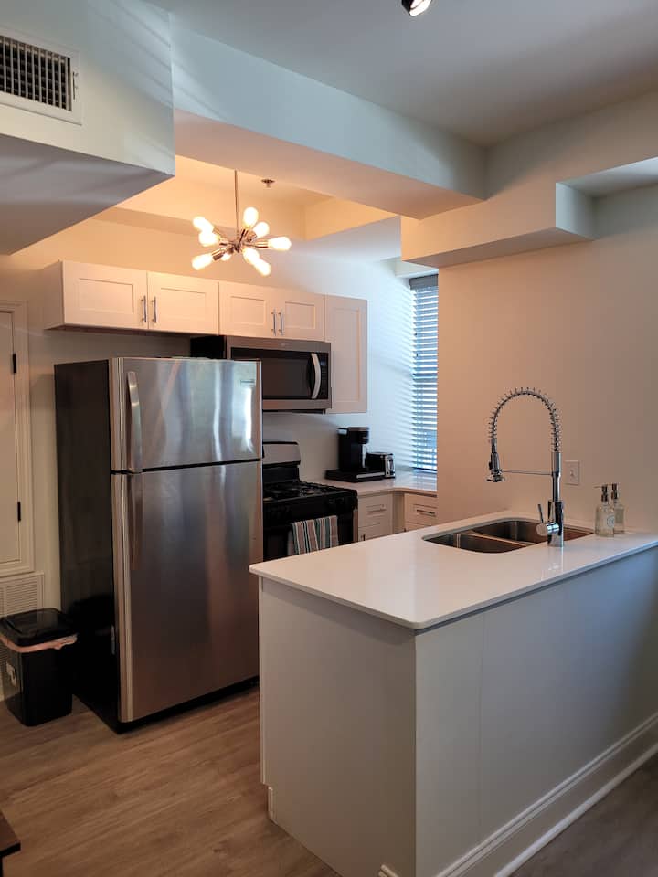 Fab Studio Near Capitol, Hospitals, & Fair Grounds - Jackson, MS