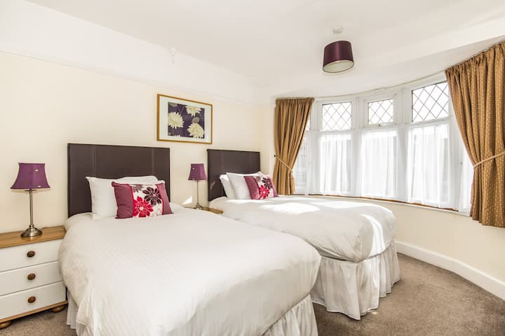 Green Haven Twin - Stratford-upon-Avon