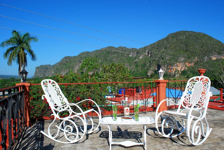 Sra. Maribel-mountain View+hab.2 &Wifi+panel Solar - Cuba