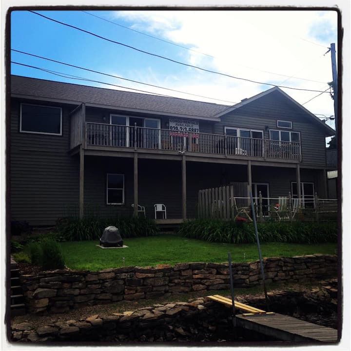 Wolf River Escape Condos - Fremont, WI