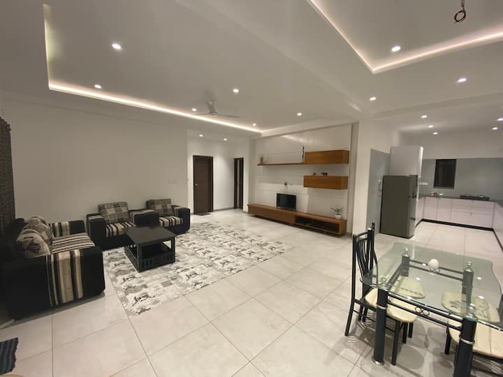 Lovely 2bhk At A Calm Residential Prime Location - Bengaluru