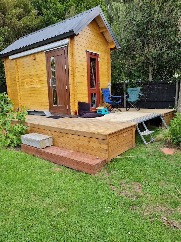 Self Contained Tiny House, An Urban Retreat - Christchurch