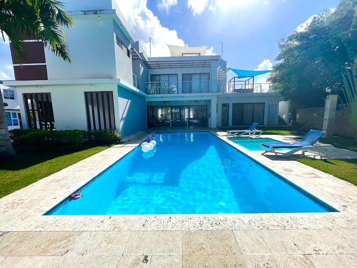 Gated 24 Hour Security 5 Bed 5 Bath Child's Dream - Sosúa