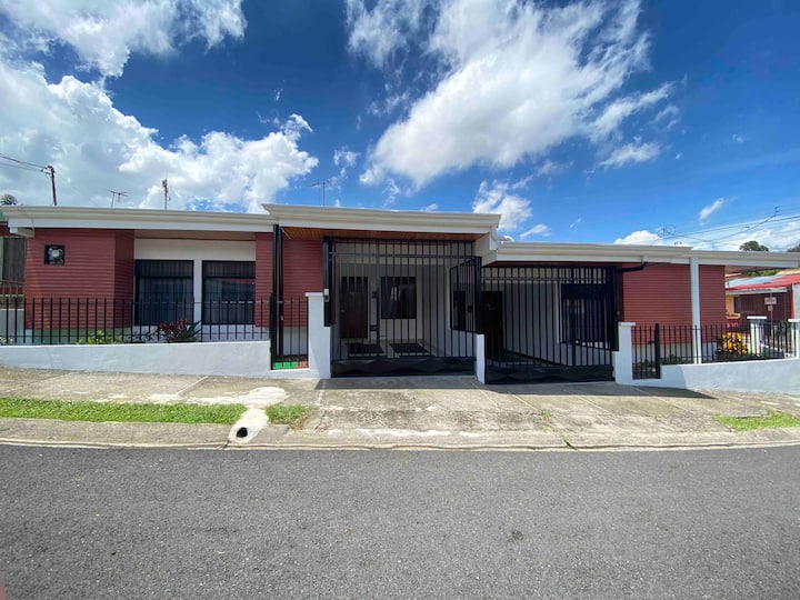 Twin Houses 3 Min Sjo Airport - 