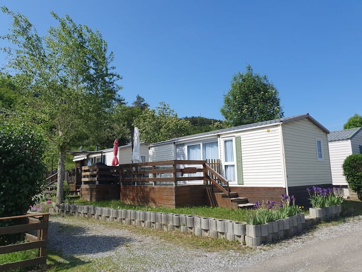 Location 6 Personnes. - Montclar