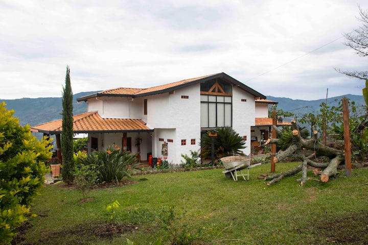 Casa-finca
Para Feria De Flores - Copacabana
