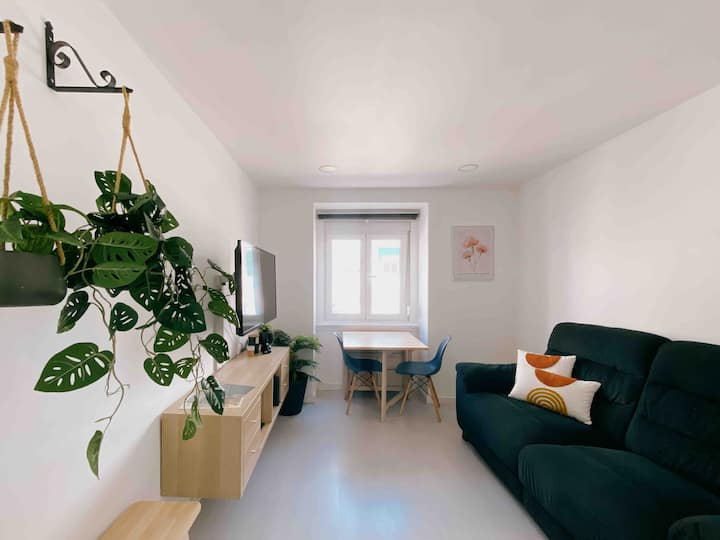 Apartment In The Historic Center Of Almada - Almada