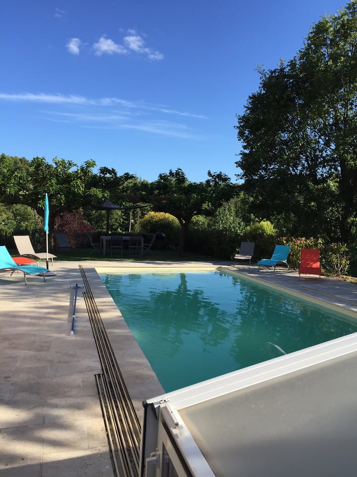 Une Maison De Charme, Entre Tilleul Et Lavandes... - Les Salles-sur-Verdon