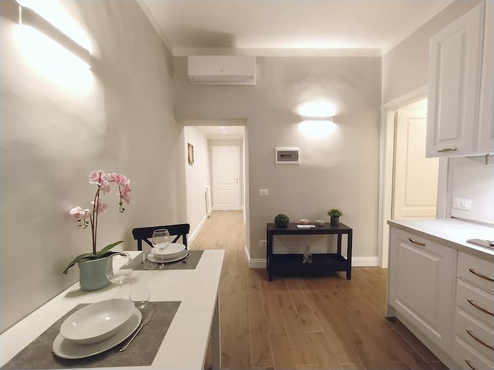 Deluxe Parlagio: Elegant Retreat In Florence - Firenze