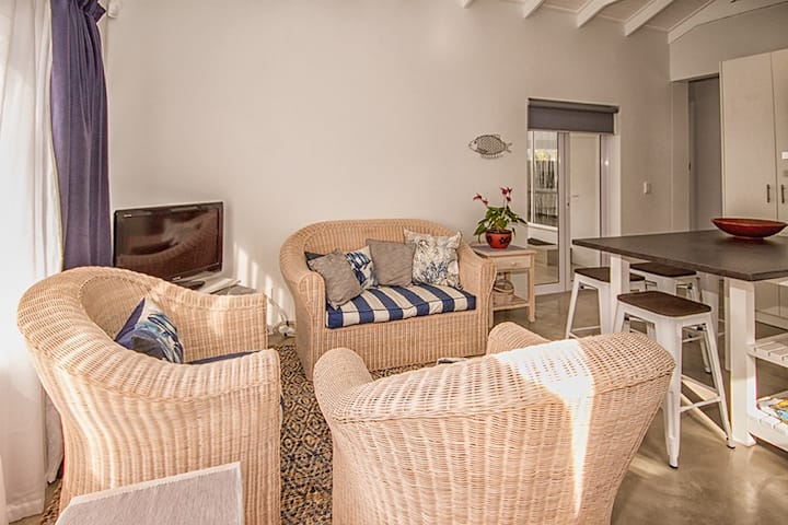 Blu Tides Self-catering Cottage - Plettenberg Bay