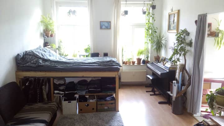 Gemütliche, Naturnahe 1,5 Raum-wohnung Im Kiez - Leipzig