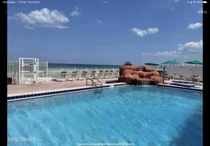 Amazing Fun & Sun King Bed Heated Pool Daytona - Daytona Beach, FL