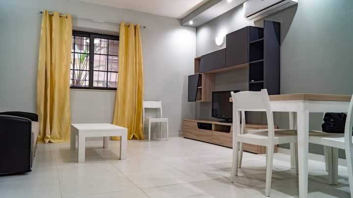 Cozy Seafront Apartment By Balluta Bay - Malta