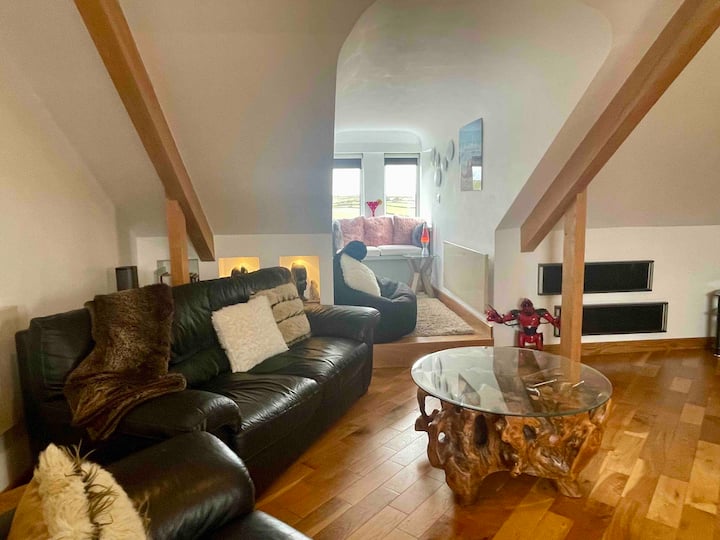 Lovely Penthouse Apartment - Perranporth