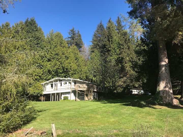 Nestle Inn
On Gamble Bay! - Kitsap Memorial State Park, Poulsbo