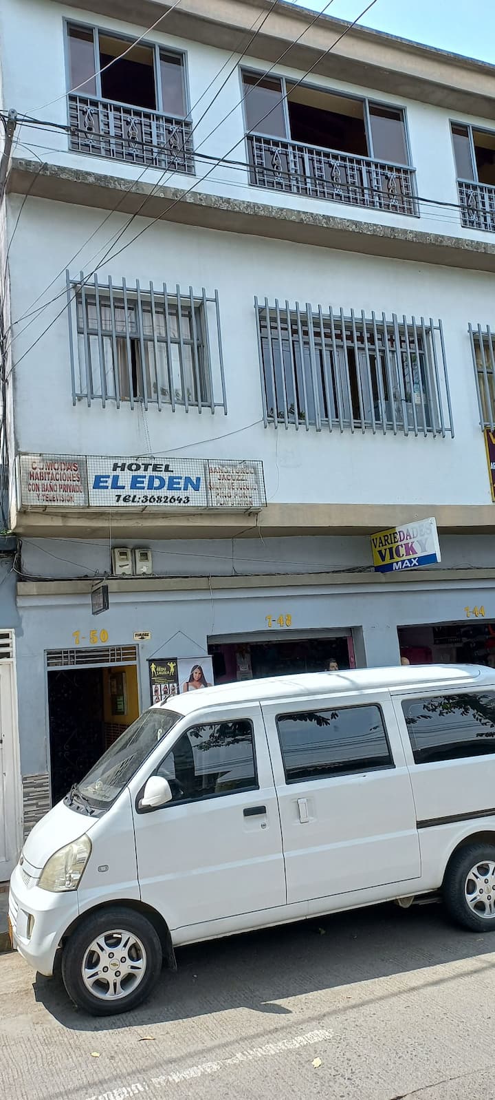 El Edén Es
 Descanso Y Comodidad - La Virginia