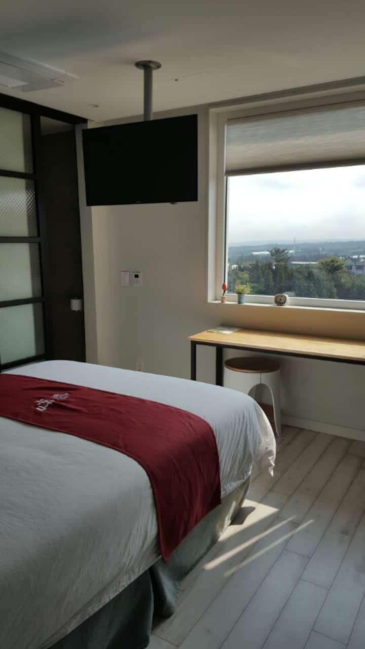 2-person Room, Clean And Comfortable! - South Korea