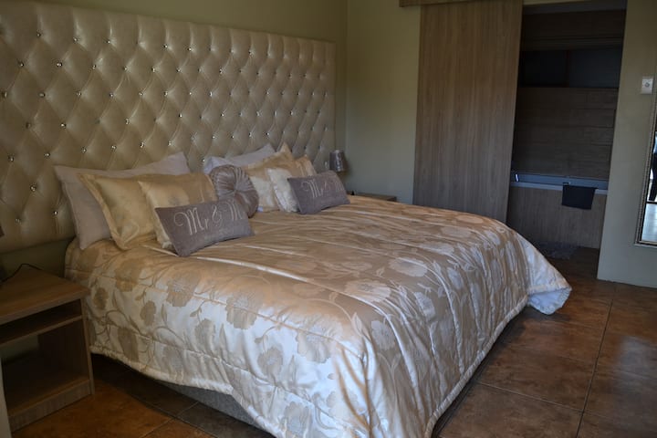 Barkly Street Guesthouse 1 - Uitenhage