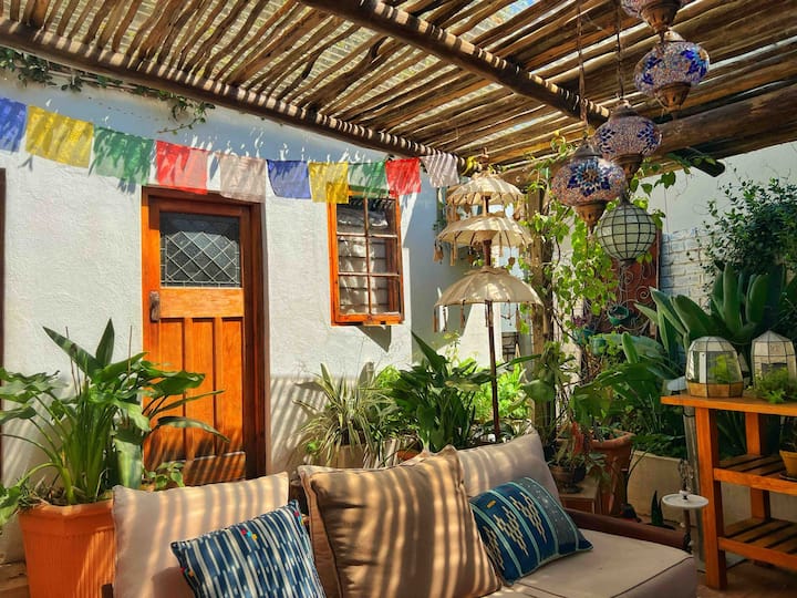 Solar Powered City Cottage @ The Orchard On 2nd - Johannesburg