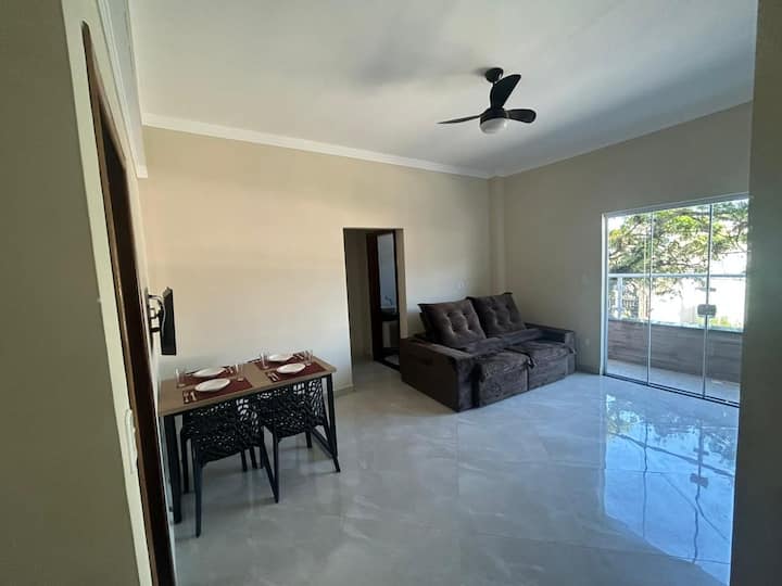 01 - Apto Na Av. Iperoig - Wifi - Estacionamento - Ubatuba