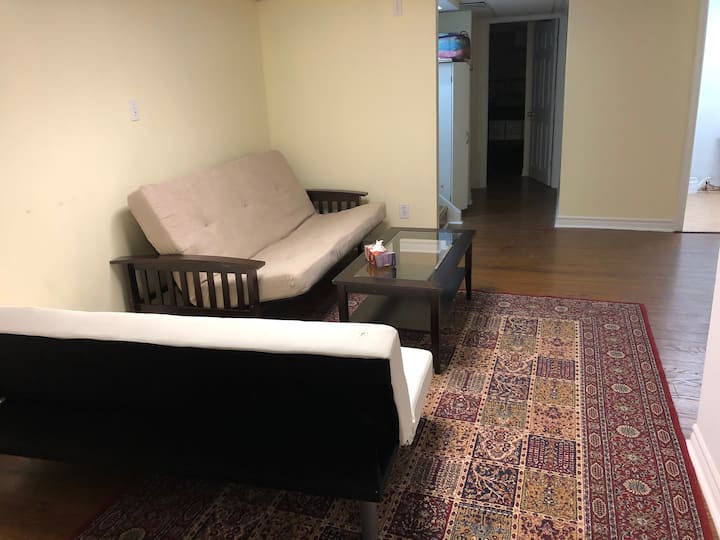 Neat Basement Apartment In The South End - Ottawa